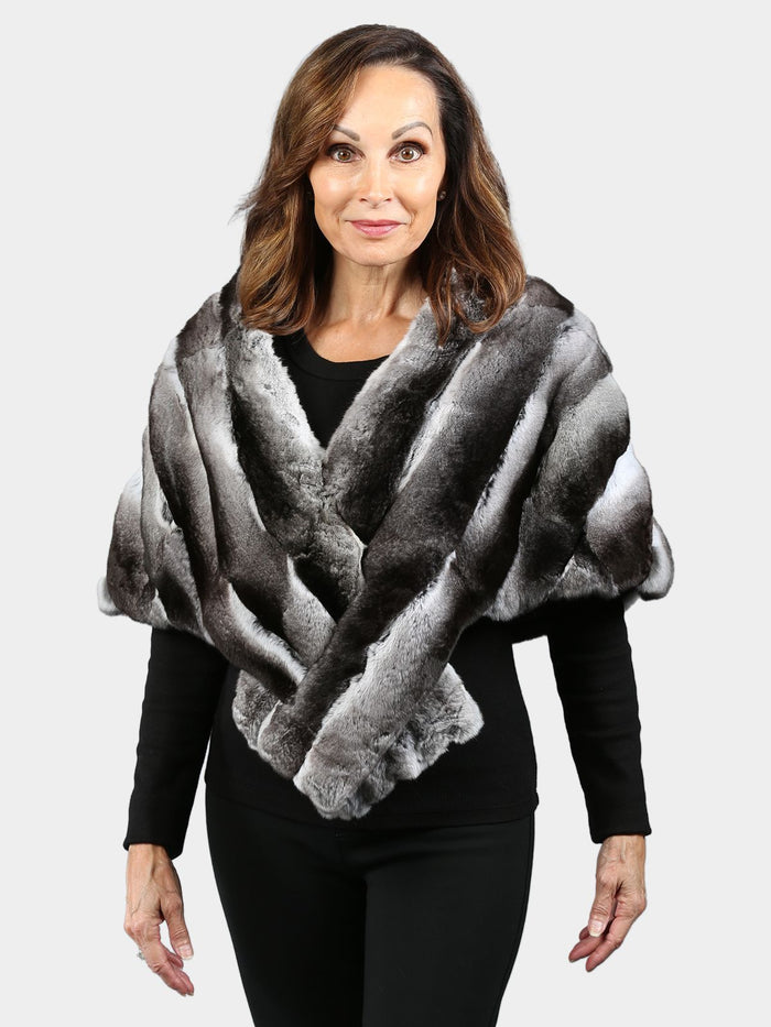 Woman's Natural Chinchilla Fur Stole